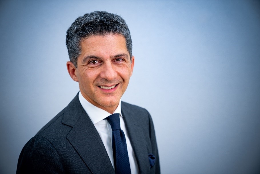 Cosmetic Dentist in Harley Street | Dr Omid Sobhani